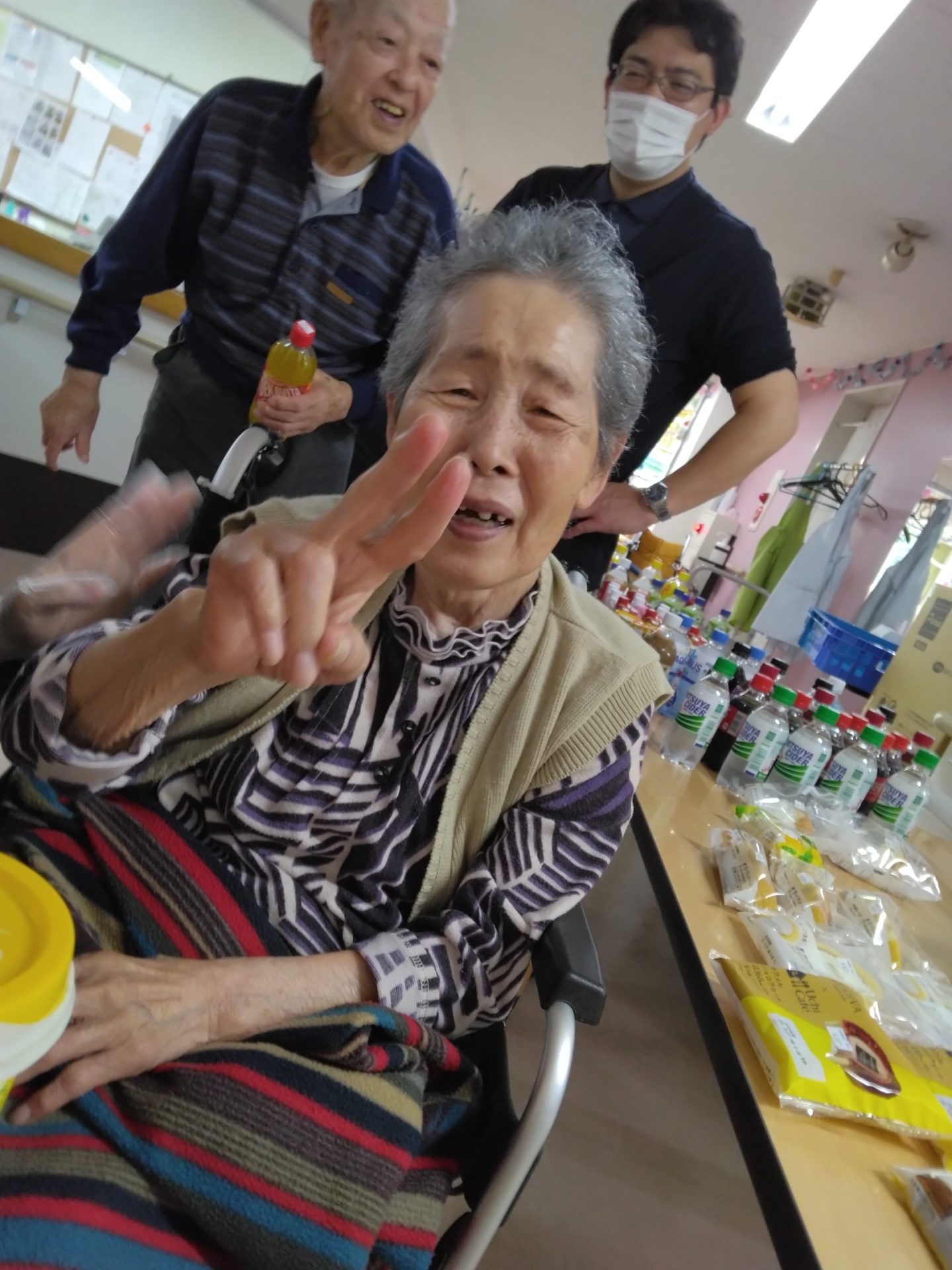 芙蓉荘…移動販売(ローソン横芝町店) - 社会福祉法人 清規会